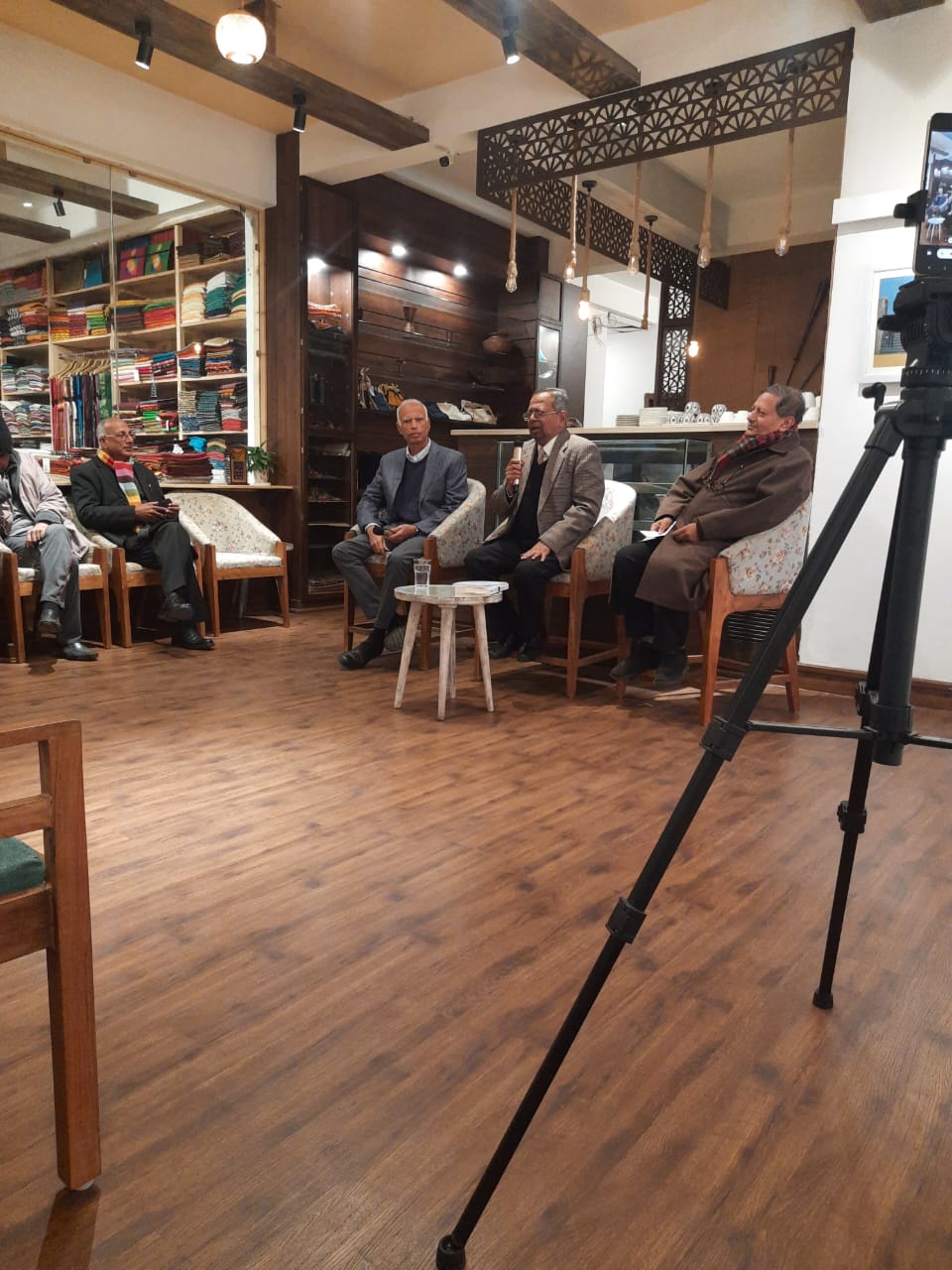 Manil Suri: Zero to Infinity | News Post