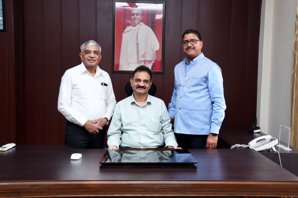 Dr Rajendra Dobhal takes the reins as VC Swami Rama Himalayan ...